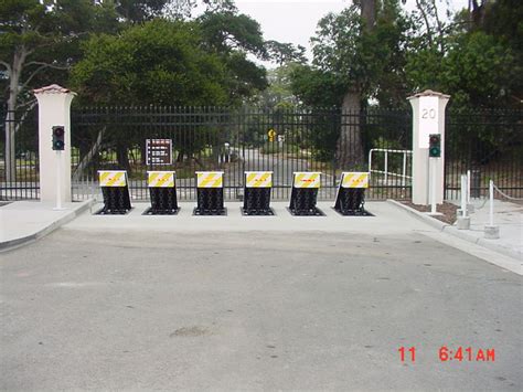 52 델타 로드블럭dsc2000 K12 인증 Road Blocker 테러방지시스템유압식 테러방지 바리케이드 위너기술 인력 및 차량통제시스템 소프트웨어 개발