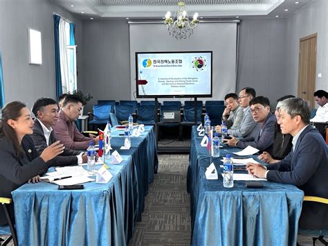 СОЛОНГОСЫН ҮНДЭСНИЙ ЦАХИЛГААН ЭРЧИМ ХҮЧНИЙ ҮЭ ИЙН ХОЛБООНЫ ТӨЛӨӨЛӨГЧИД МОНГОЛ УЛСАД ЗОЧЛОВ