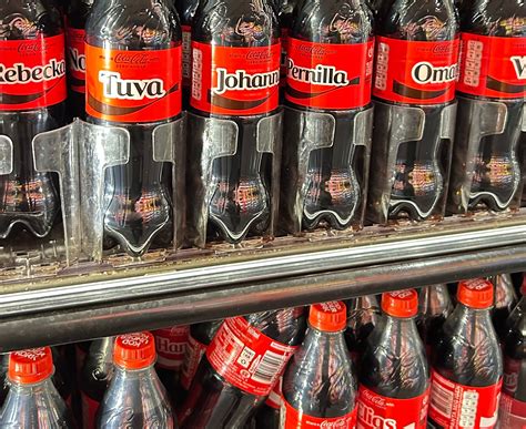 Coca Cola Hela Listan Alla Svenska Namn På årets Flaskor