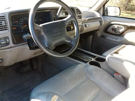Unveiling The Intricacies Of The 1996 Chevrolet Suburbans Interior