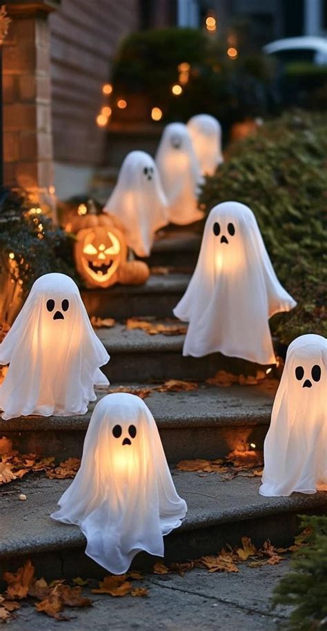 Eerie Entrances Halloween Outdoor Decorations To Bewitch Visitors
