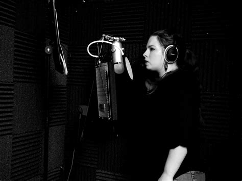 Heather Thomas Escape Pod