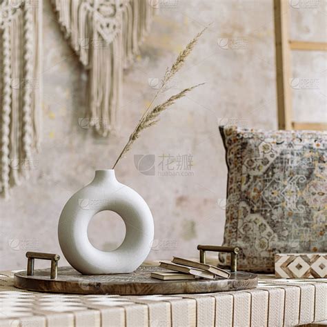 波西米亚客厅室内设计。东方家居装饰理念。《侘寂》。模板。