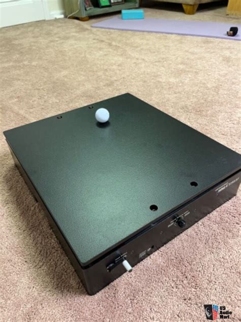 Minus K 100m 8 Isolation Platform With Free Shipping For Sale Canuck Audio Mart