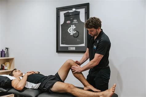 Acl Reconstruction Recovery Physio Timeline And Tips