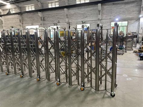 Manual Stainless Steel 304 Retractable Gate With Netting Rgss 008