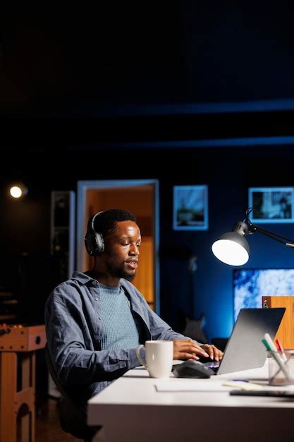 Free Photo Young Programmer Attends Online Training Course At Home