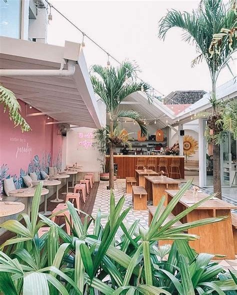 Tropical Cafe Decor In Bali Outdoor Cafe Cool Cafe Cafe Design