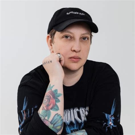 Alinkas Moving Bodies Chart Chart By Alinka On Beatport Music