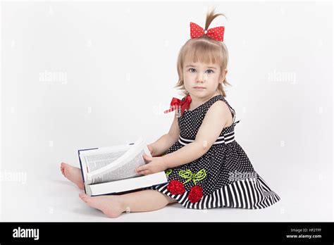 Dickes M Dchen Fotos Und Bildmaterial In Hoher Aufl Sung Alamy