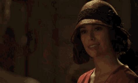 Lidia Aguilar Carlos Cifuentes  Lidia Aguilar Carlos Cifuentes Las Chicas Del Cable  を