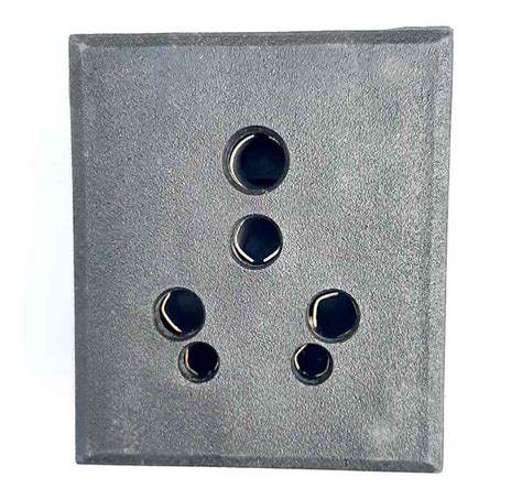 16a Inverter Output Socket
