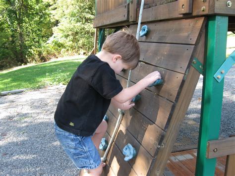 Bobbys World Barefoot Bobby