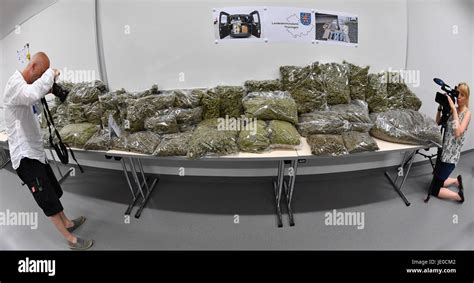 50 Kilograms High Resolution Stock Photography and Images - Alamy