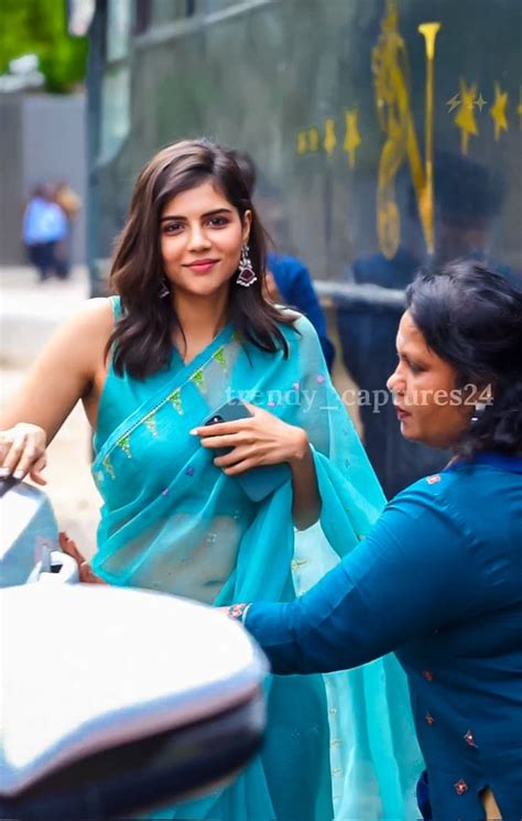 Pin By Pinner On Kalyani Priyadarshan 🧡🤍💚 Indian Actress Photos Beautiful Women Blonde