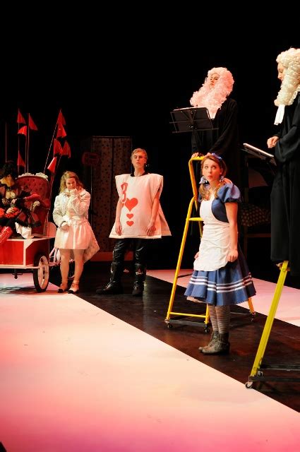 Esmée Thomassen Alice In Wonderland