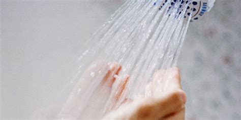 I 7 Peggiori Errori Che Facciamo Sotto La Doccia Roba Da Donne