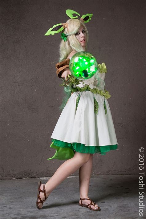 Leafeon Cosplay