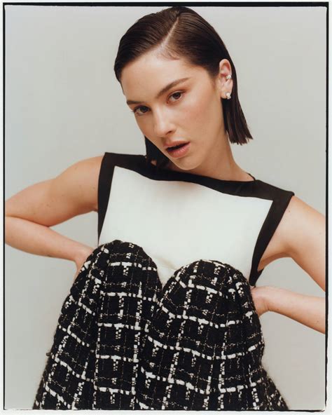 14 Sexy Gracie Abrams Photos 12thblog
