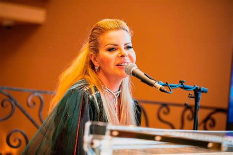 Neisha Odkrito Spregovorila O Temačnih Trenutkih življenja Metropolitansi