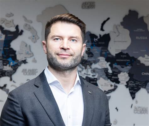 Eugen Bunescu Omul Anului 2023 Vip Magazin