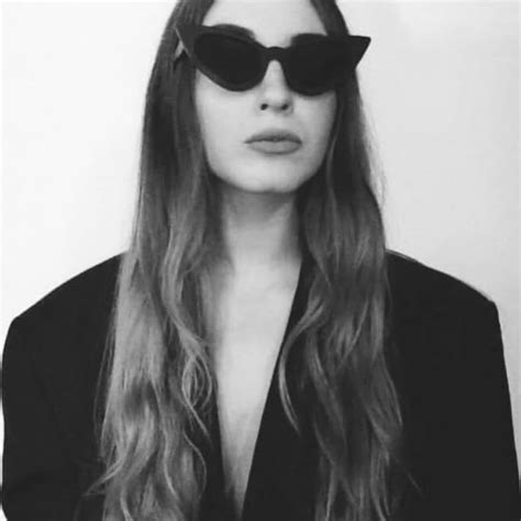 Susie Sapphire Susiesapphire • Threads Say More