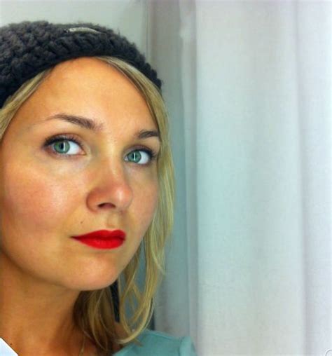 Mac Cosmetics Retro Matte Lipstick Ruby Woo Reviews Makeupalley