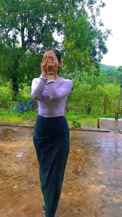 ကျောင်းဆရာမလေး မိုးရေချိုးမယ် Youtube
