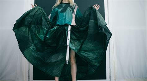 Y 3 S S 2019 Backstage At Musée Des Arts Décoratifs Paris Purple Fashion