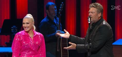 Watch Blake Shelton Welcomes Gwen Stefani To The Grand Ole Opry Stage