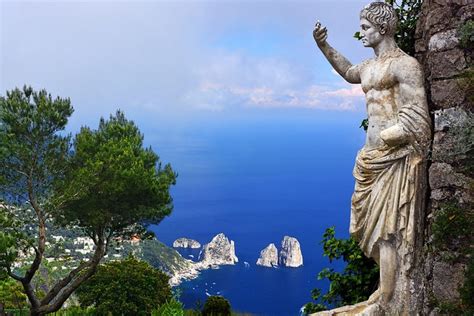 Italy A Day In Capri