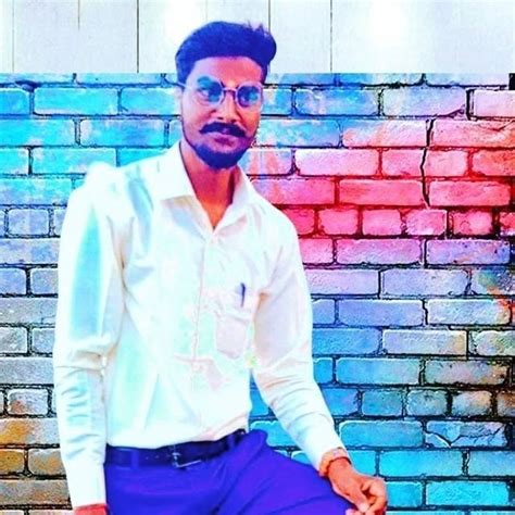 𝐑𝐢𝐭𝐞𝐬𝐡 𝐊𝐮𝐦𝐚𝐫 Riteshkr2025 • Threads Say More