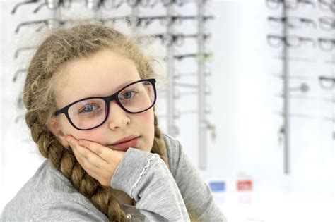 Understanding Juvenile Macular Degeneration Causes Symptoms And
