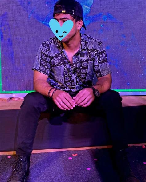 A F R O Z E Afrozeshaik • Instagram Photos And Videos