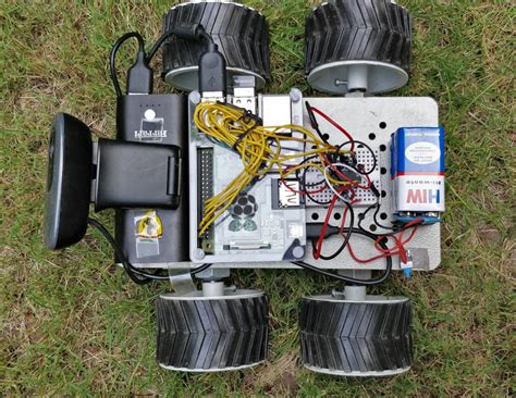 Raspberry Pi Wifi Controlled Video Streaming Robot 8 Steps With