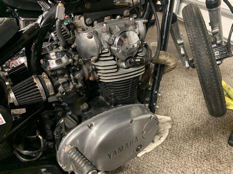 New Mikuni Carbs on my 1983 Yamaha SX650, Still backfires on the right side out the exhaust ...