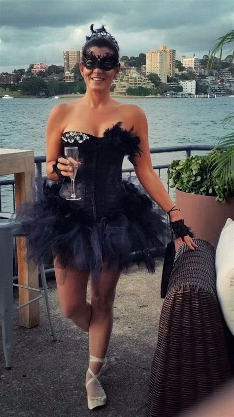 Black Swan Costume Diy