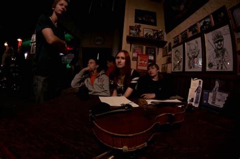 The Blees скачать бесплатно в Mp3 слушать музыку онлайн на портале Musify