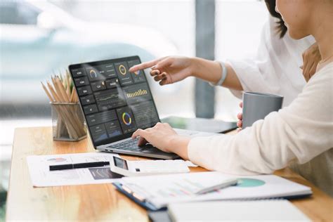 Premium Photo Advisor Financial Business Analytics Woman Team Analyzing Data Charts Graphs And