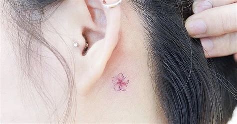 მინიატურული Tattoo ს იდეები ყურზე ფოტო Marao