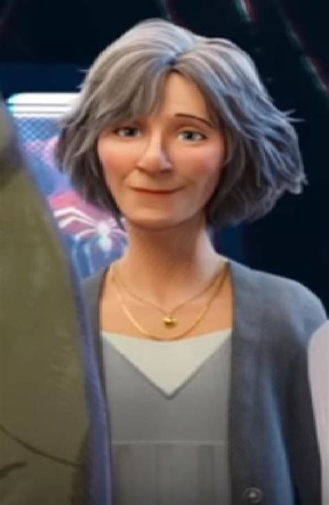 Aunt May Spider Man Into The Spider Verse Know Your Meme
