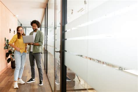 Broken Laptop Screen Images Browse 25 447 Stock Photos Vectors And Video Adobe Stock