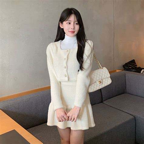 퀄리티로 승부본다🔥 나비 투피스 노카라자켓 숏자켓 크롭자켓 기모 퍼프 오버핏자켓 트위드자켓 부클니트 니트가디건 크롭가디건 울코트 숏코트 모직코트 핸드메이드코트 밴딩