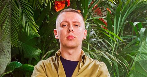 Im A Celebritys Aitchs Sweet Message To Mum As He Prepares For Jungle Life The Mirror