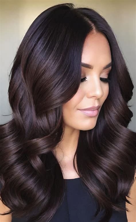 20 Gorgeous Dark Chocolate Hair Color Ideas For A Luxurious Look