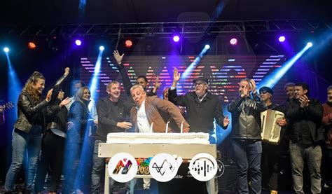 AmboÉ CelebrÓ Sus 30 AÑos En Una Emotiva Noche Musical Radio Bella