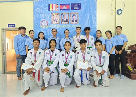 លោកស្រី ឈី វ៉ា អនុប្រធានសហភាពសហព័ន្ធយុវជនកម្ពុជាខេត្តកោះកុង