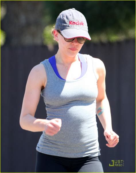 Sean Penn And Scarlett Johannson Jogging With Owen Wilson Photo 2534784
