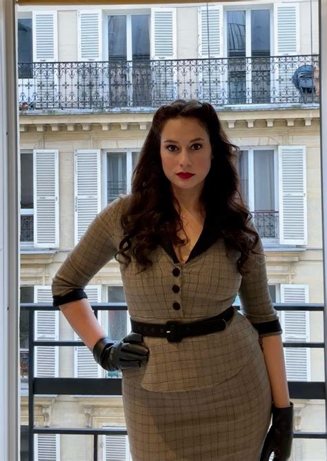 Candace Estelle Medium