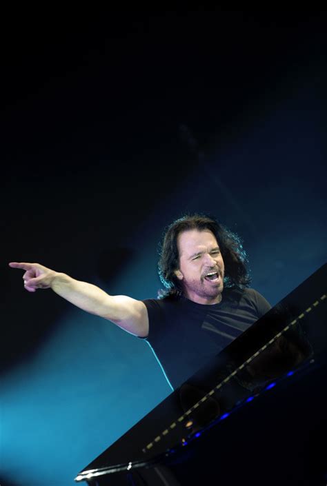 Apr 10 1998 Yanni At Canadian Airlines Saddledome Calgary Alberta